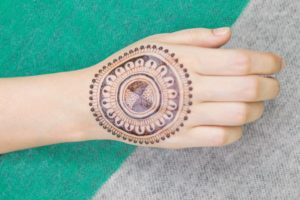 Latest 50+ Stylish Back Hand Mehndi Designs – Kanchipuram Silk Sarees