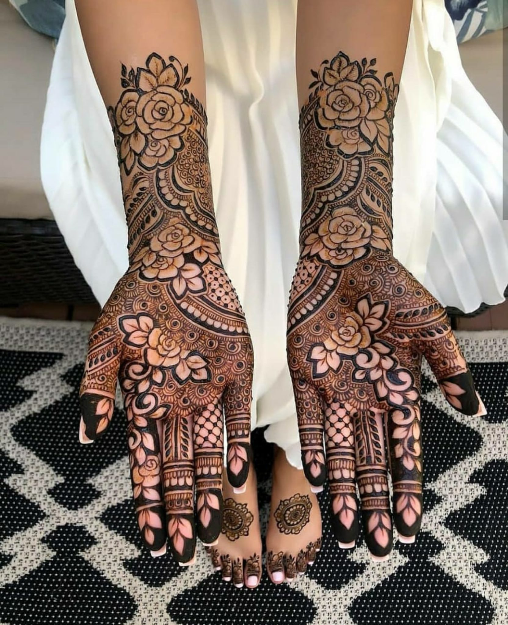 25 Best Mehndi Designs for Diwali – Kanchipuram Silk Sarees