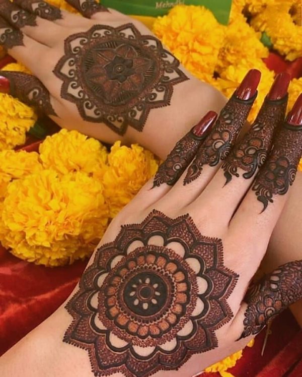25 back hand Mehndi designs for Diwali – Kanchipuram Silk Sarees
